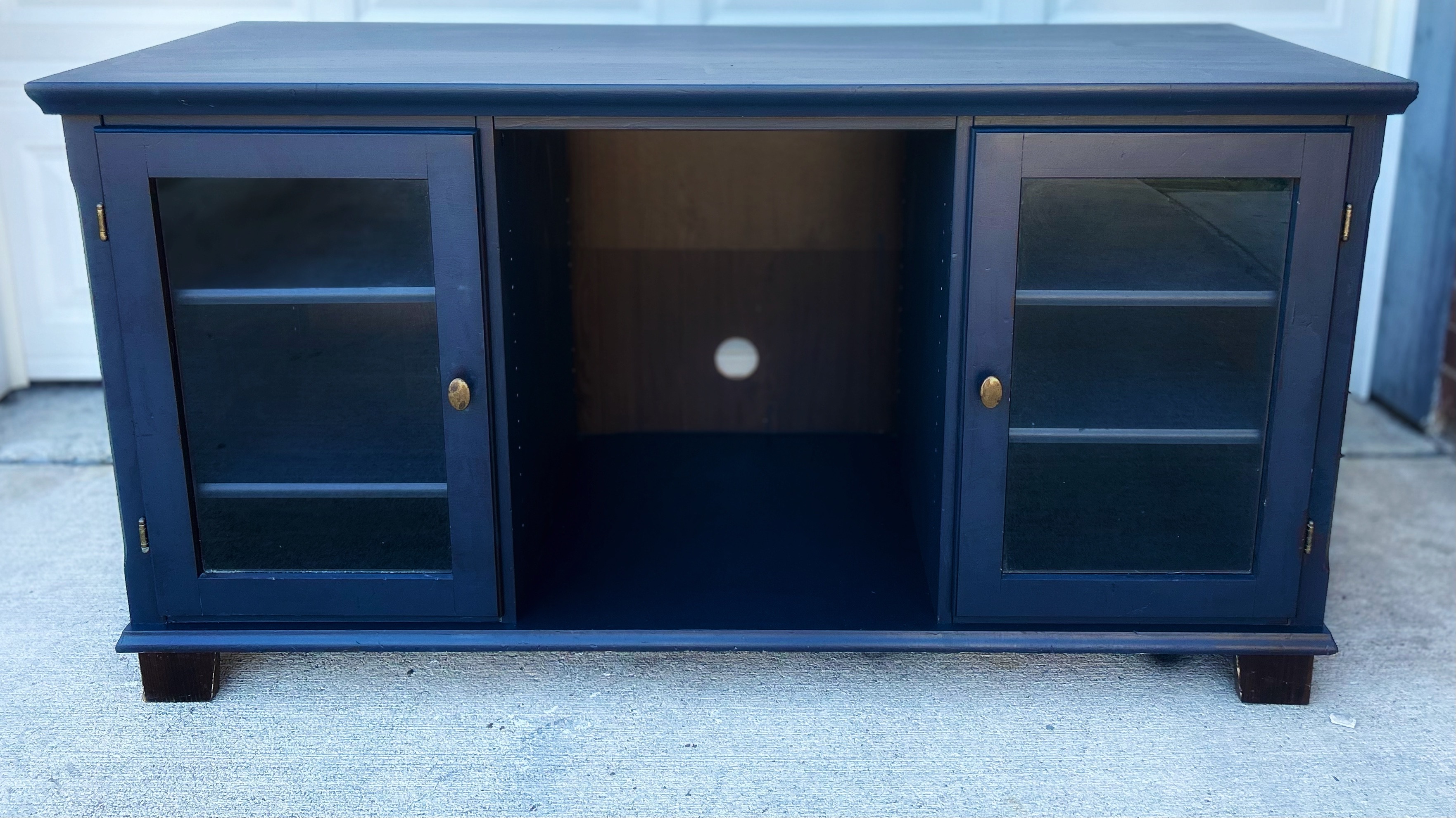 Blue Tv Stand – Korean Students Association at The University of Texas ...