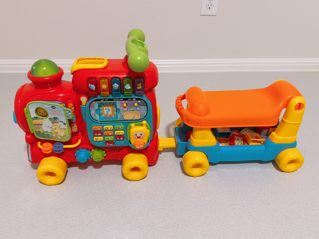 VTech Sit-to-Stand Ultimate Alphabet Train & VTech Roll & Surprise ...
