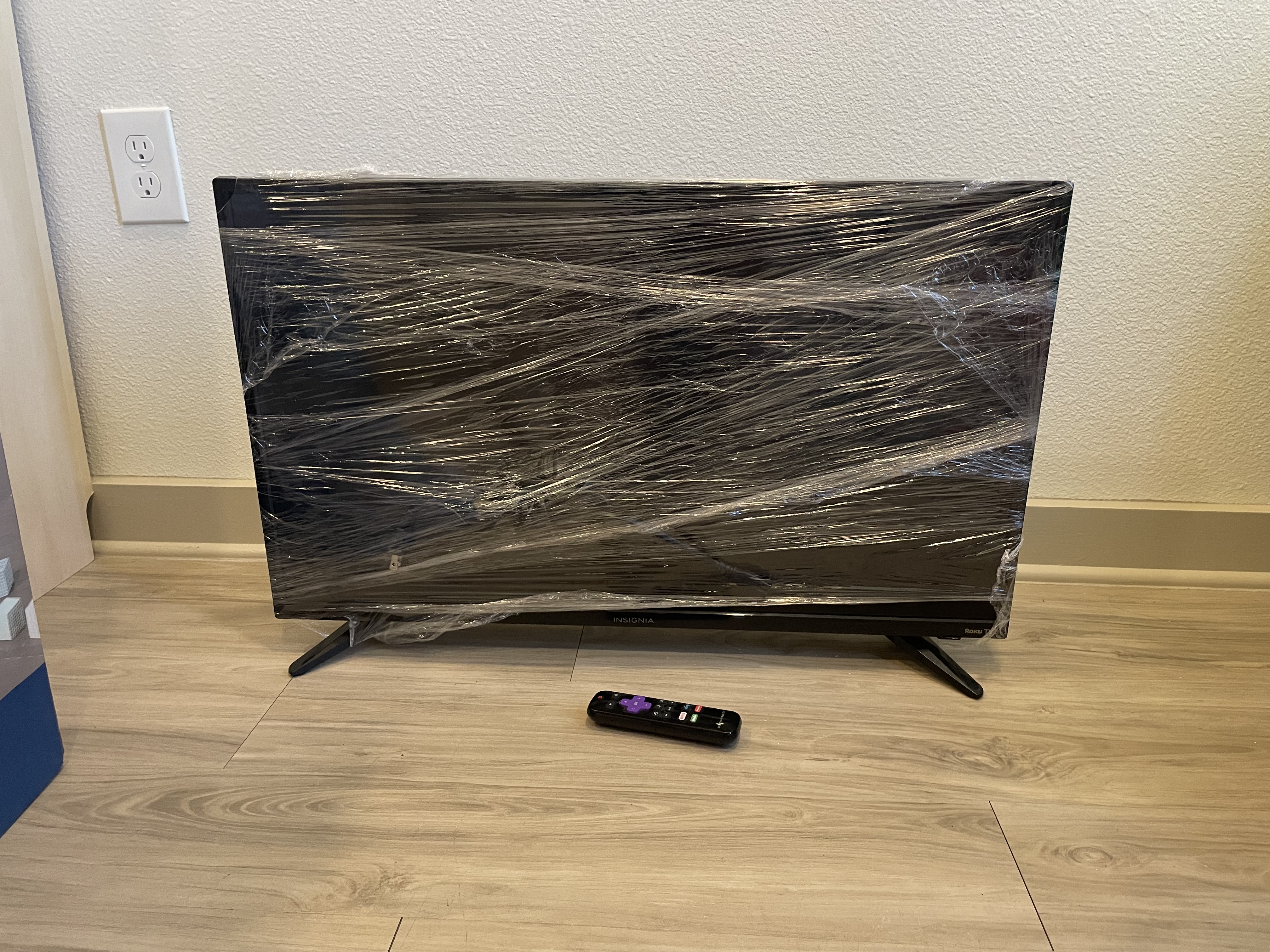 32인치 roku tv, 의자 – Korean Students Association at The University of ...